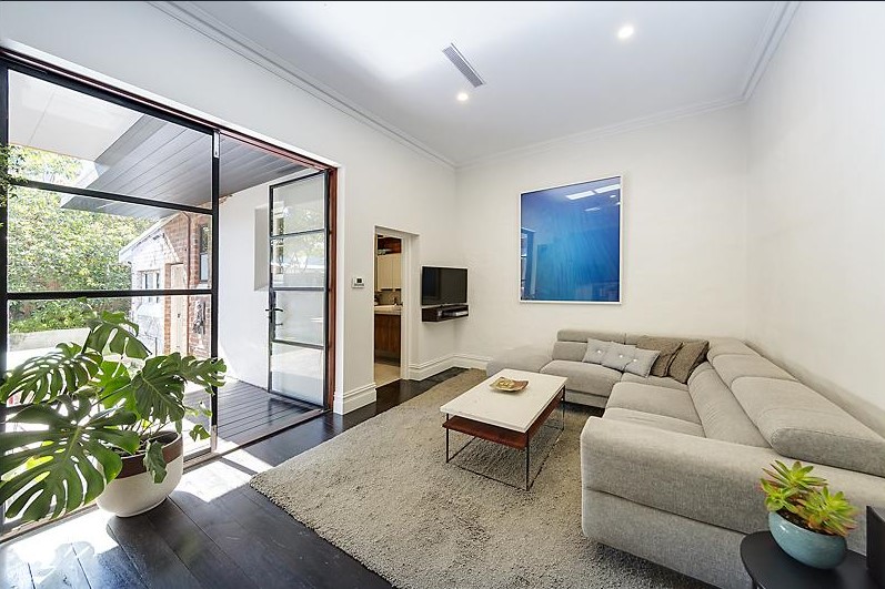 9 McCarthy Street PERTH WA 6000 – Irving & Keenan